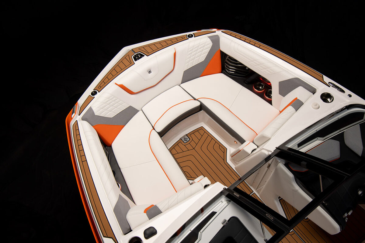 ArmorXelite – Boat Deck Mats & Marine Flooring